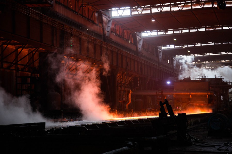 Feature: A steelworks symphony by the Danube-Xinhua