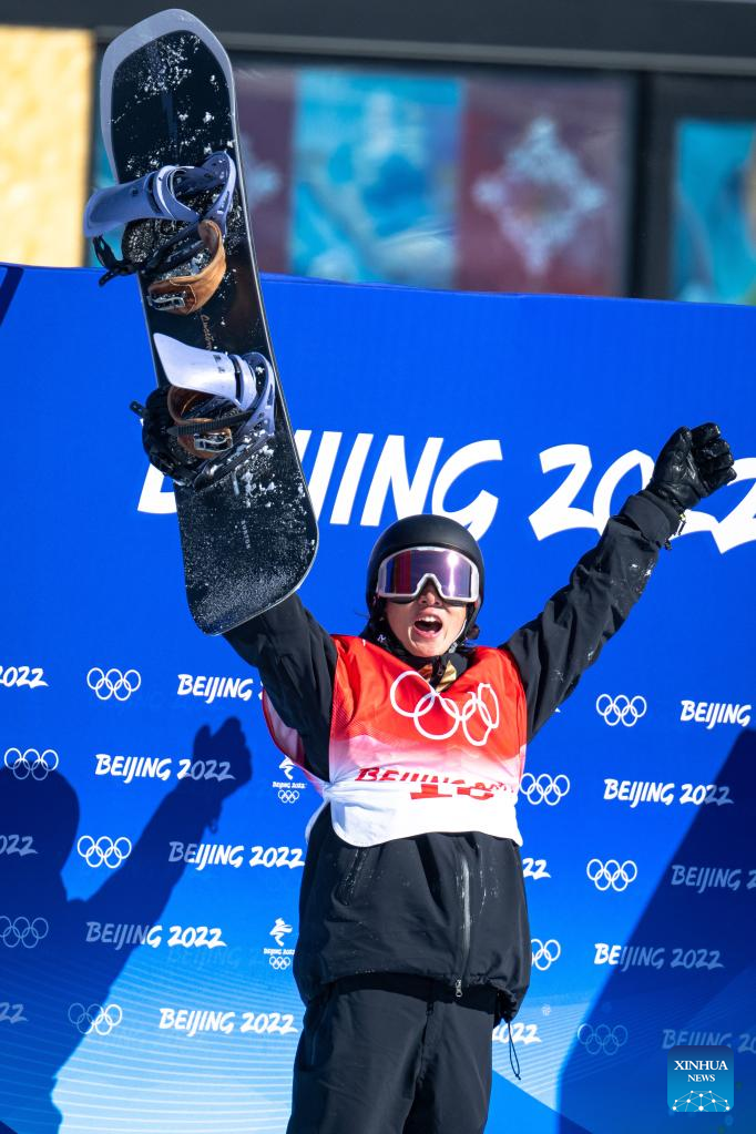 Chinese teenage snowboarder Su leads into slopestyle final at Beijing ...
