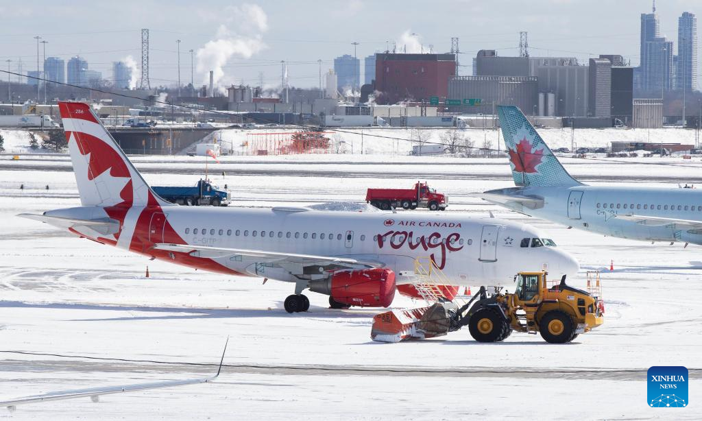 Heavy snowfall hits Greater Toronto Area, Canada-Xinhua