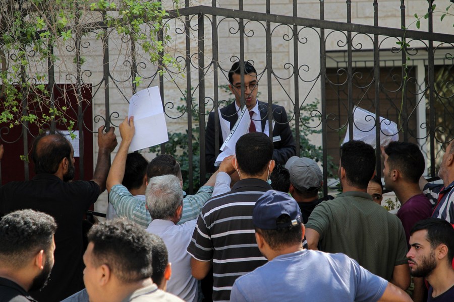Gazans show remarkable turnout to learn Hebrew amid hopes of working in ...