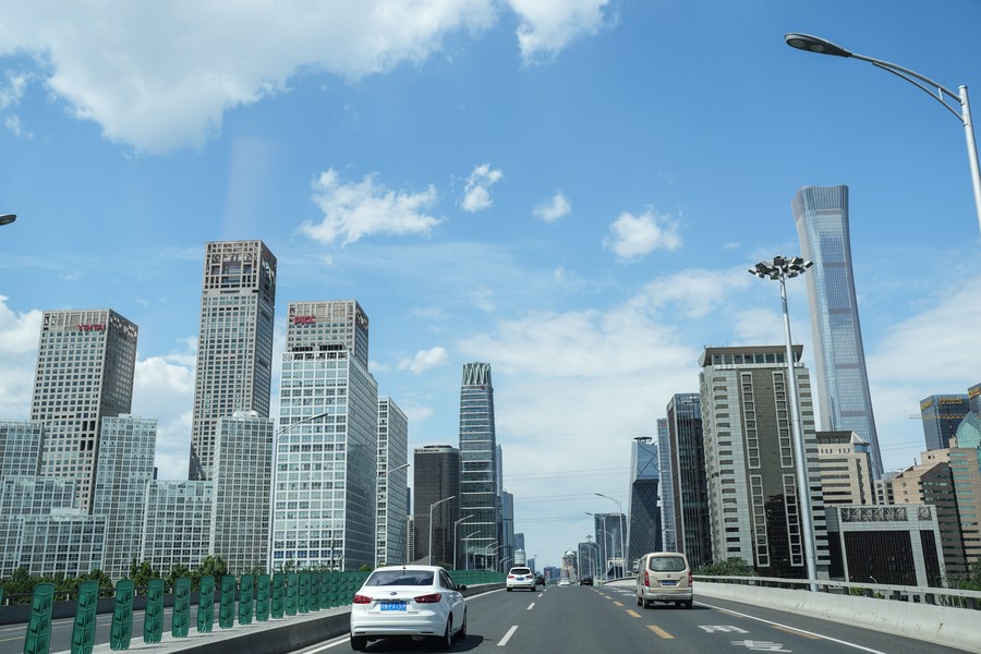 Beijing issues high temperature warning-Xinhua