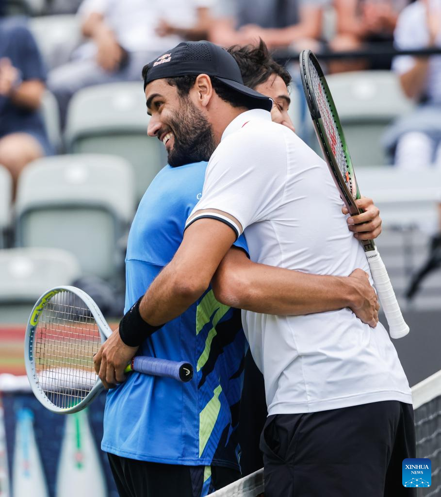 In pics: Boss Open quarterfinal match in Stuttgart, Germany-Xinhua