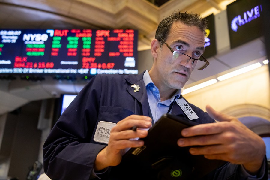 Economic Watch: U.S. Dow ends week below key 30,000 mark as recession ...