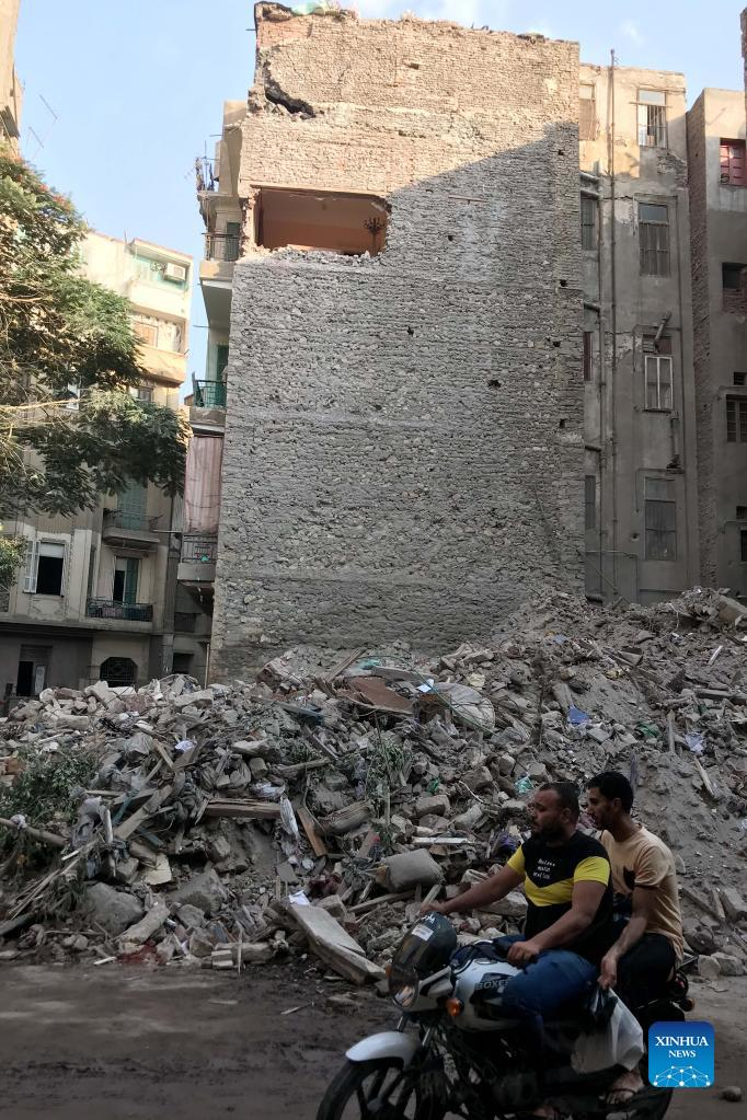 6 killed in building collapse in Cairo-Xinhua