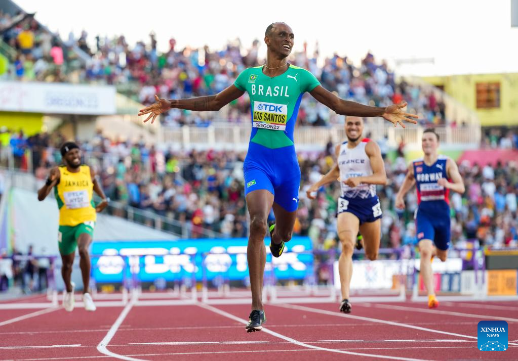 Brazil's Dos Santos wins men's 400m hurdles at World Championships-Xinhua