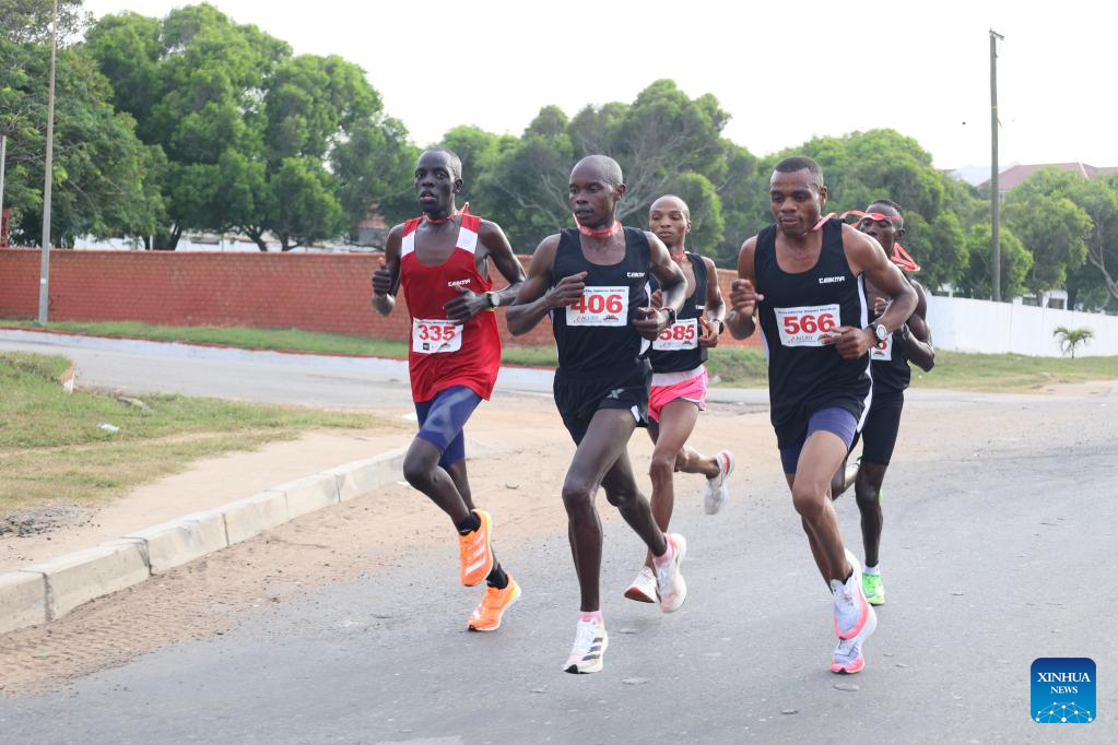 Ghana's Accra holds first inter-city marathon-Xinhua