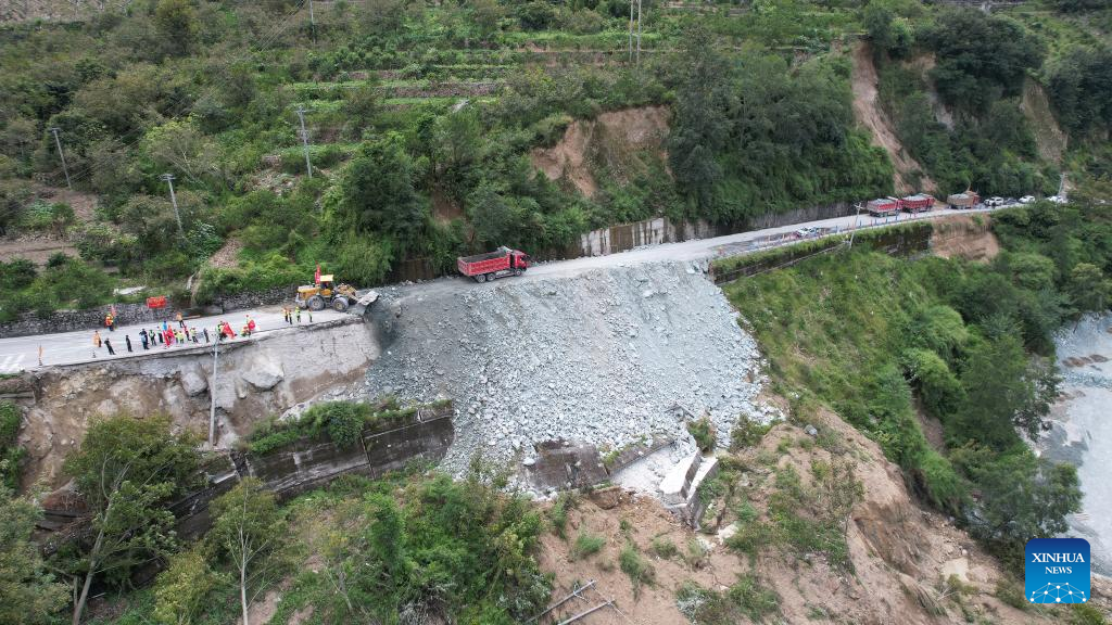 Rescuers restore, maintain damaged road access after earthquake in ...