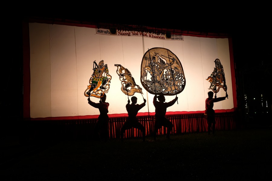 Thailand attracts visitors with shadow puppet festival-Xinhua