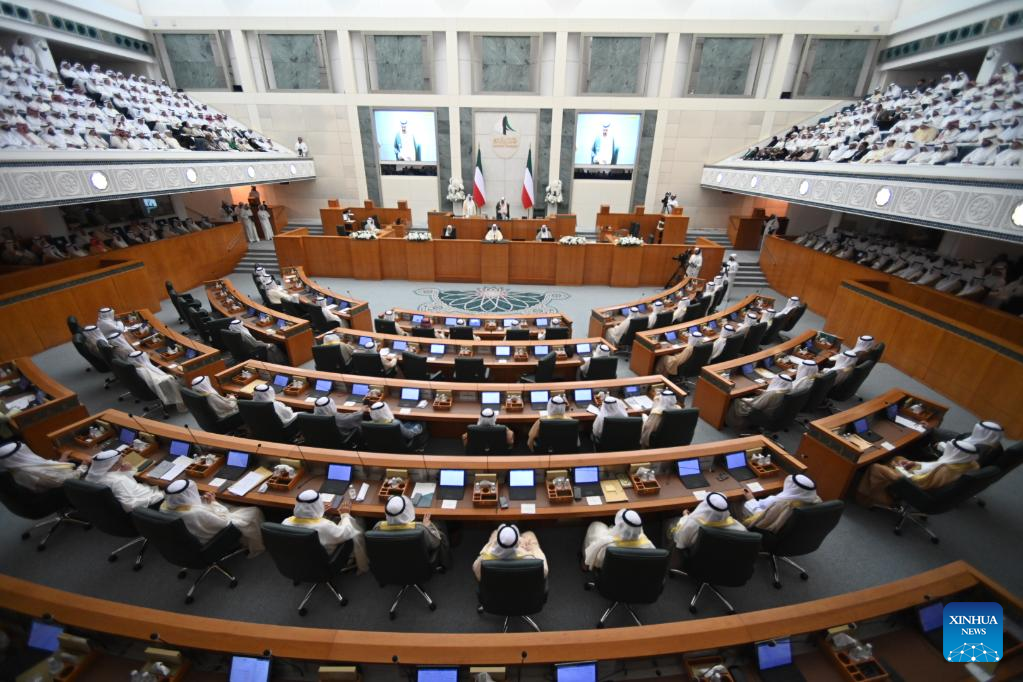Kuwaiti Crown Prince attends first session of 17th legislative term of ...