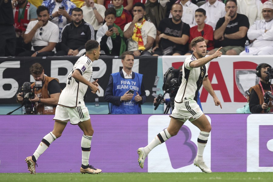 Spain and Germany draw tense match in World Cup-Xinhua
