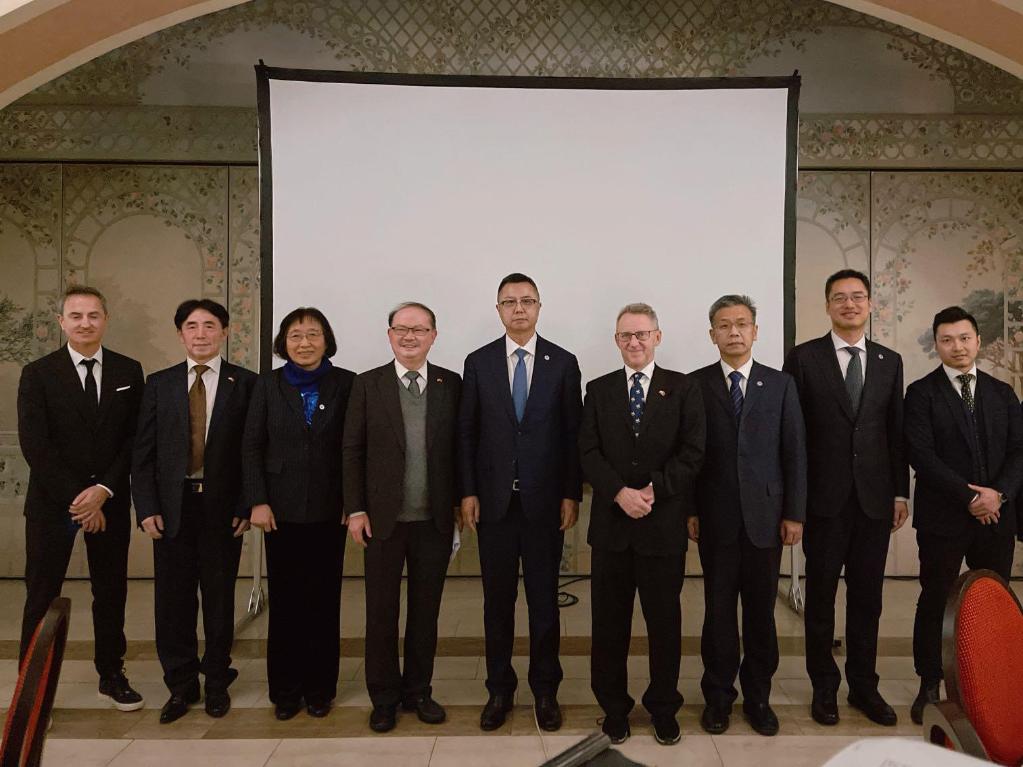 Chinese delegations rush to fortify business ties in Europe-Xinhua