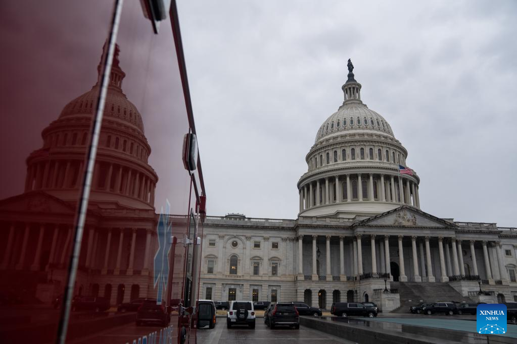 Divided U.S. Congress convenes in scandal, with McCarthy failing ...