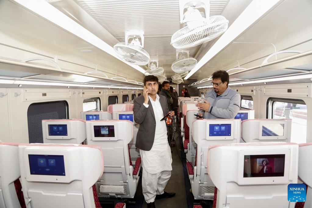Feature: "It's a gift from China to make our travel comfortable," say ...