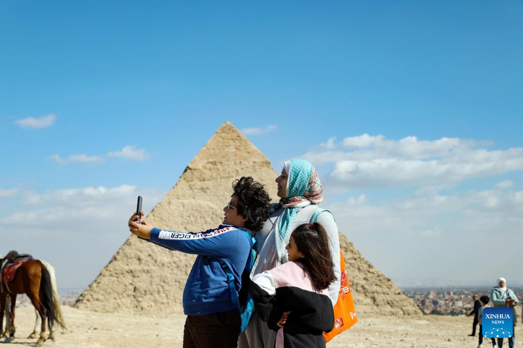 Egypt's tourism revenues hit record high in Q1 of FY 2022/23-Xinhua