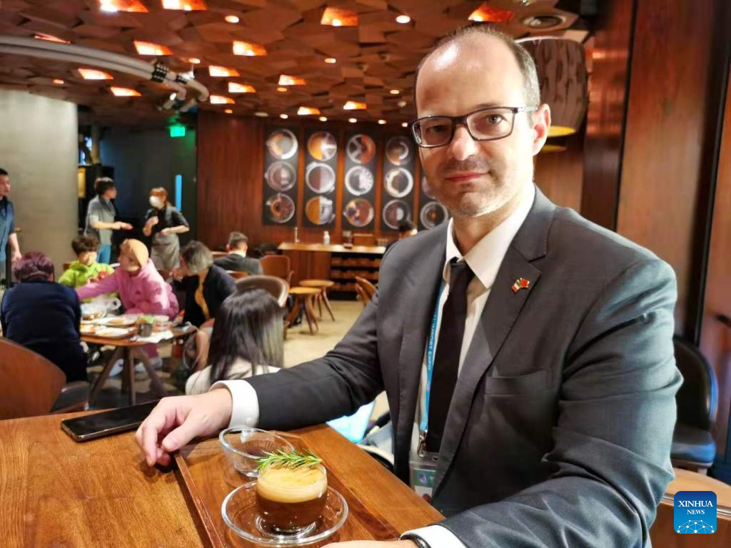 Across China: Favorable business climate paves way for Italian manager ...