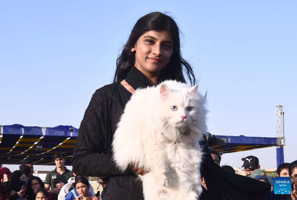 Pet show held in southern Pakistan-Xinhua