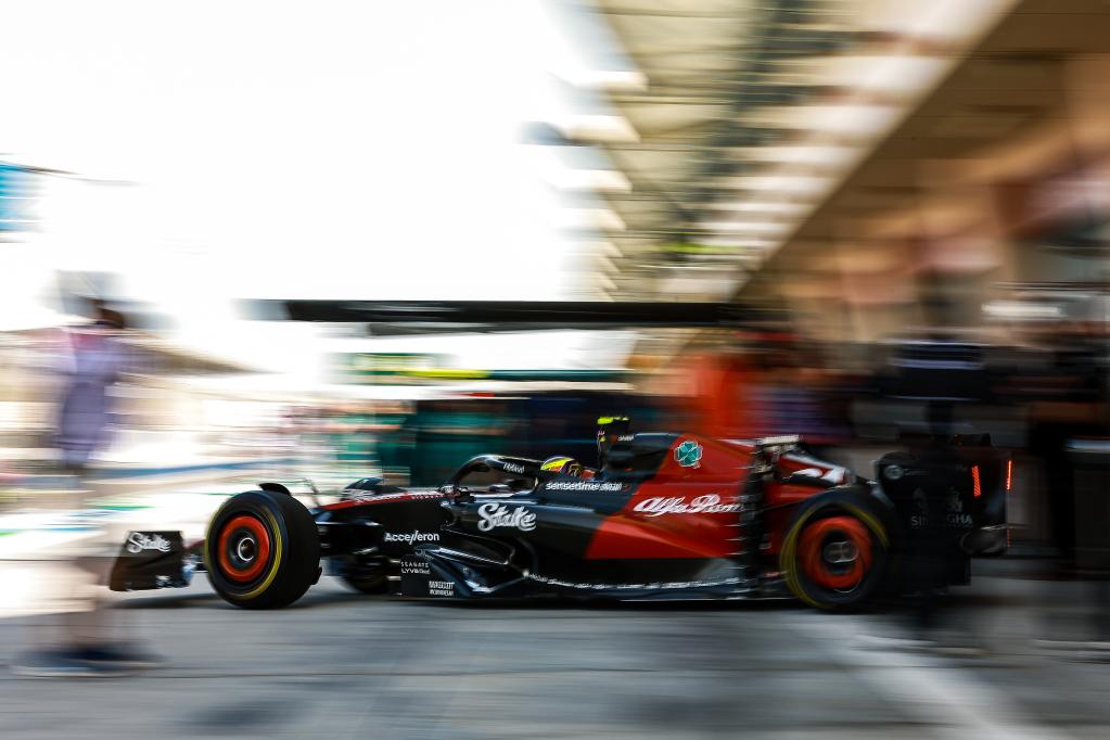 Chinese F1 star Zhou Guanyu hopes to "take a step forward" in new ...