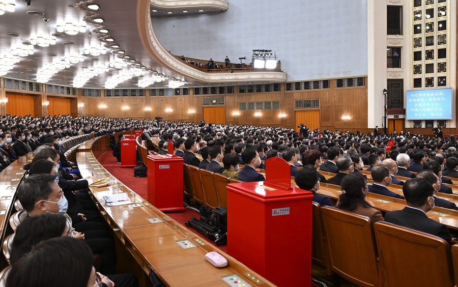 Update: China's national legislature decides on new cabinet lineup-Xinhua