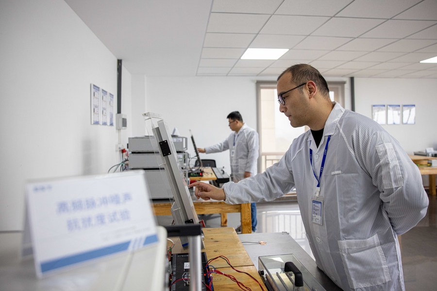 EconomyInFocus | Private enterprises in Zhejiang strive to further ...