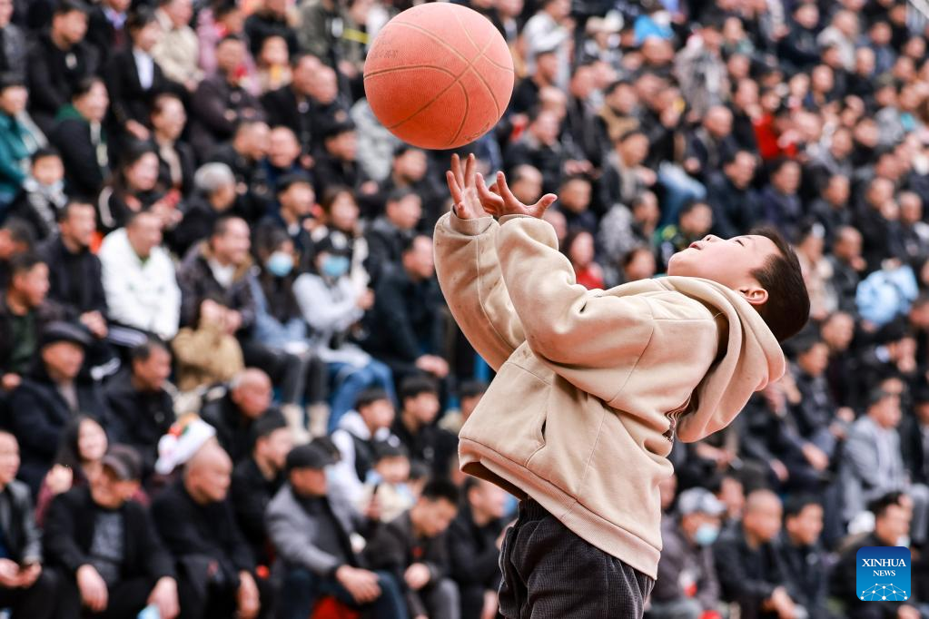 Guizhou's rural basketball games see great enthusiasm-Xinhua