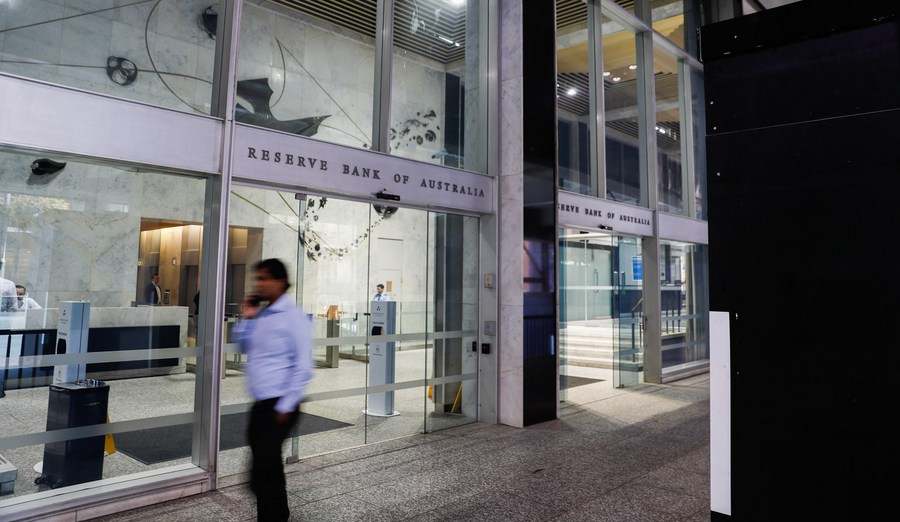 Australian central bank halts rate hike-Xinhua