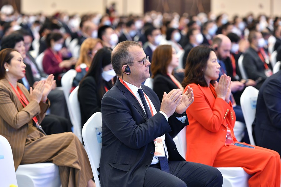 InPics: 3rd China Int'l Consumer Products Expo opens in Hainan-Xinhua