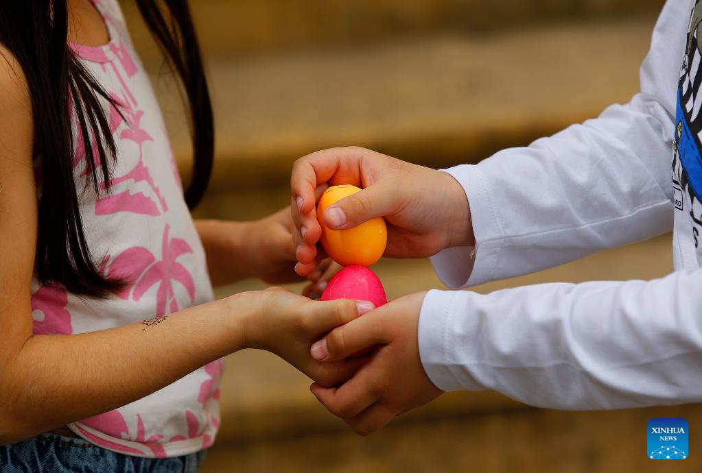 Children celebrate Easter in Lebanon-Xinhua