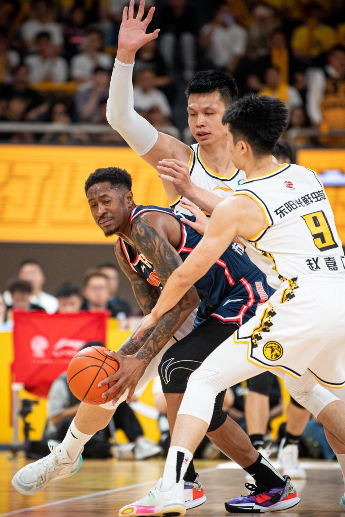 Highlights of best-of-three quarterfinals at playoffs of 2022-23 CBA league-Xinhua