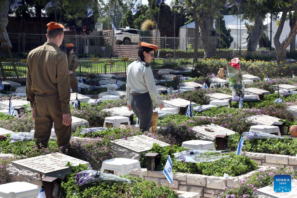 Israel commemorates fallen soldiers, victims of attacks-Xinhua