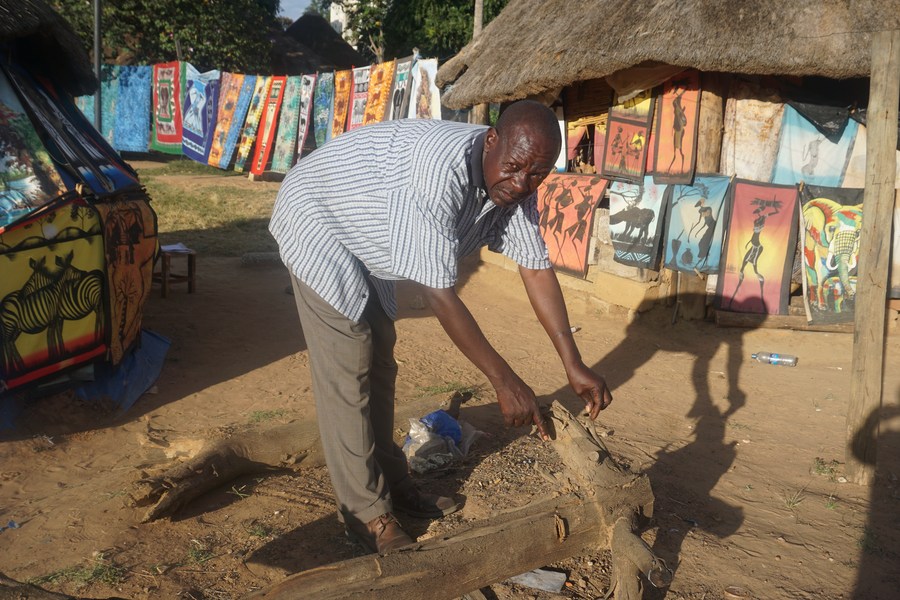 (Hello Africa) Zambian artisans embrace sustainable handicraft-making ...