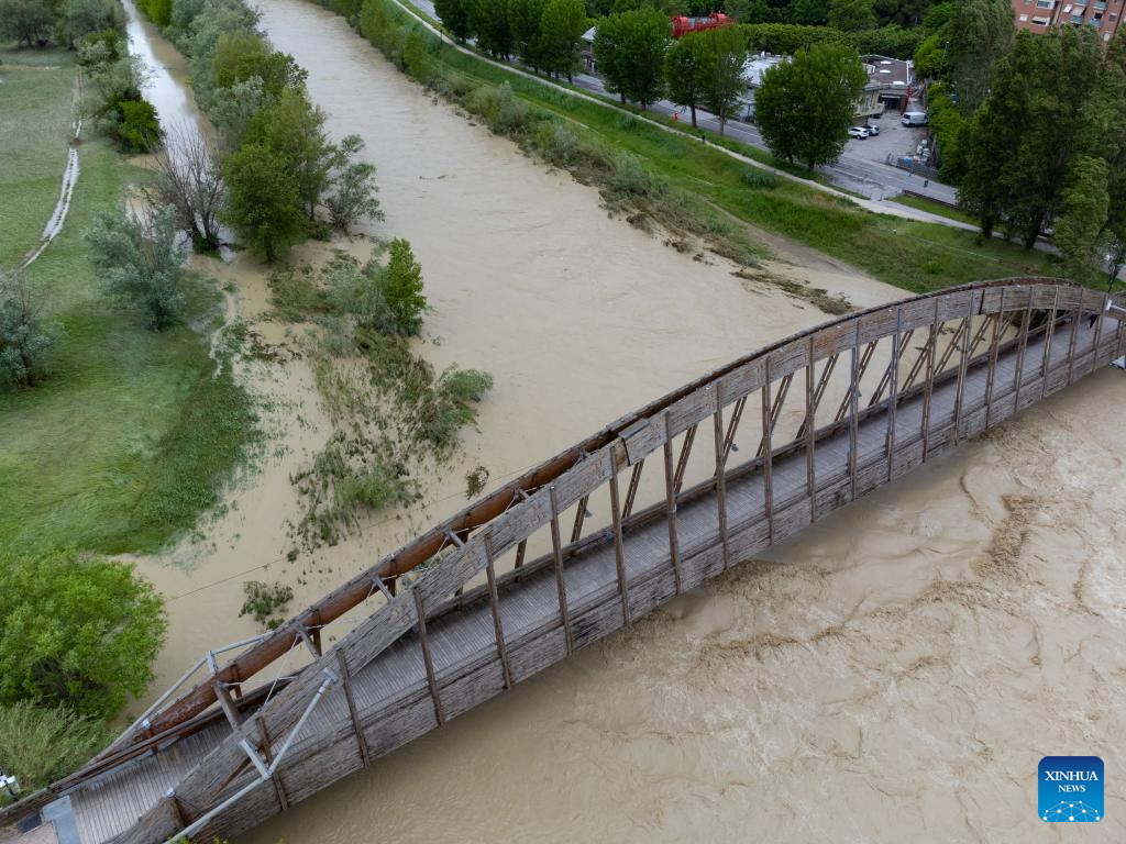 At least 8 dead, thousands evacuated in N Italy floods-Xinhua