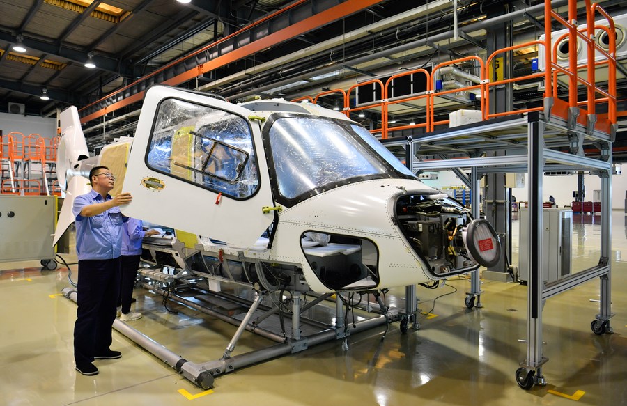 EconomyInFocus | Busy helicopter production line in Tianjin shows ...