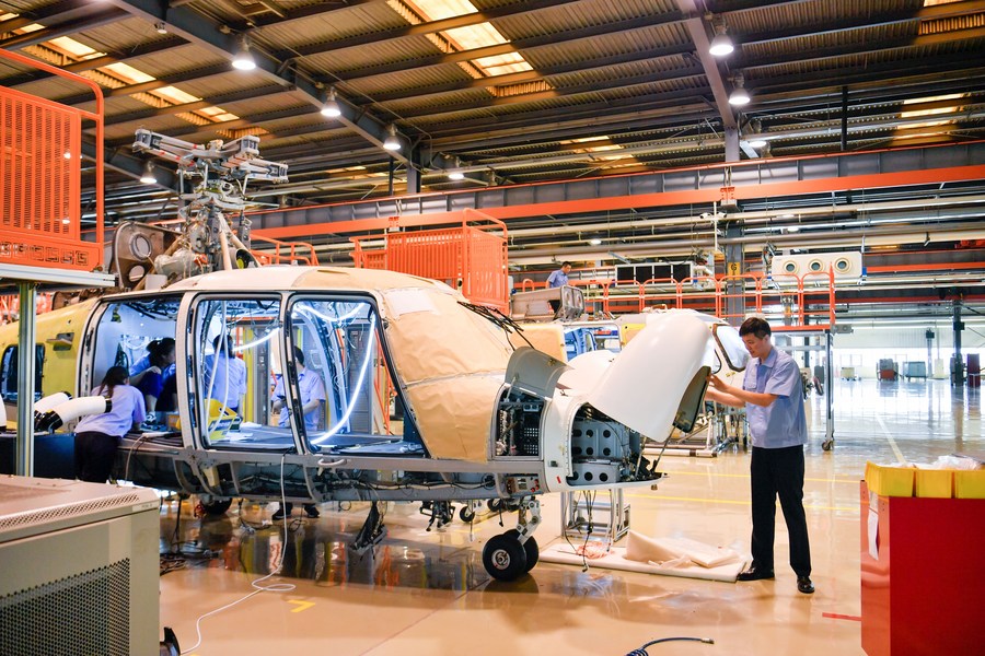EconomyInFocus | Busy helicopter production line in Tianjin shows ...