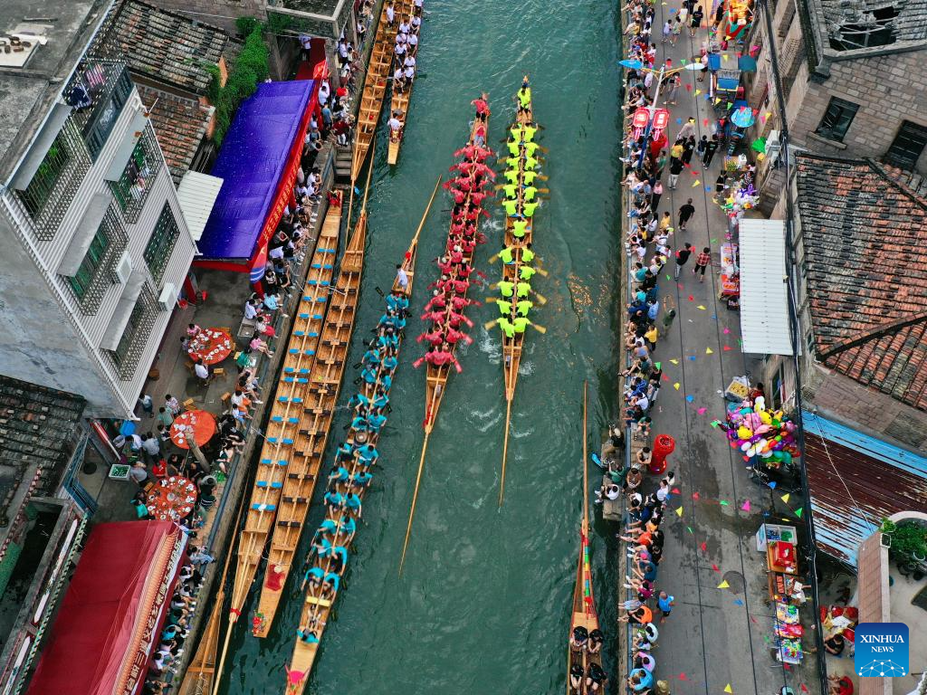 Dragon Boat Festival Celebrated Across China Dragon Boat Festival Celebrated Across China