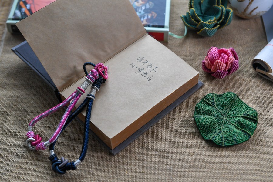 Culture&Life | The inheritance and promotion of string-weaving ...