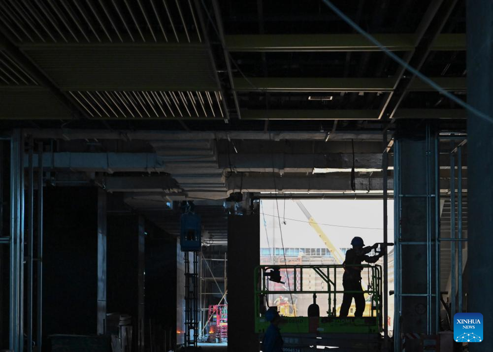 Public cultural architectures under construction in Beijing's sub ...