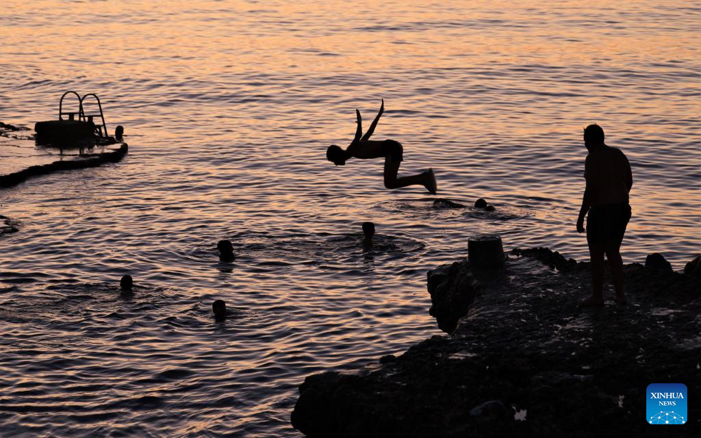 Heat wave hits Beirut, Lebanon-Xinhua