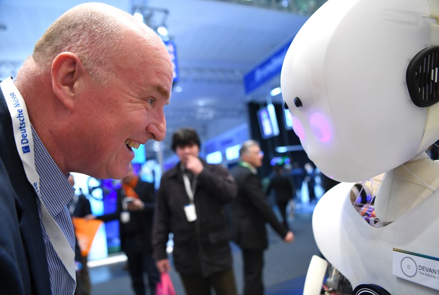 Over one tenth of German companies using AI: survey-Xinhua