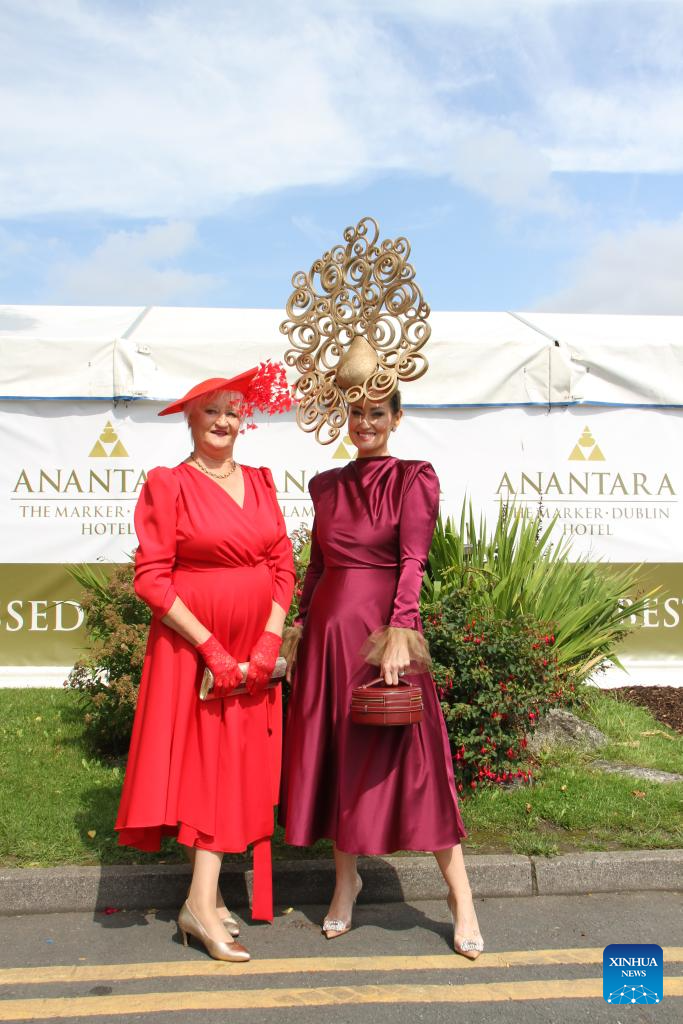 Century-old horse show opens in Dublin-Xinhua