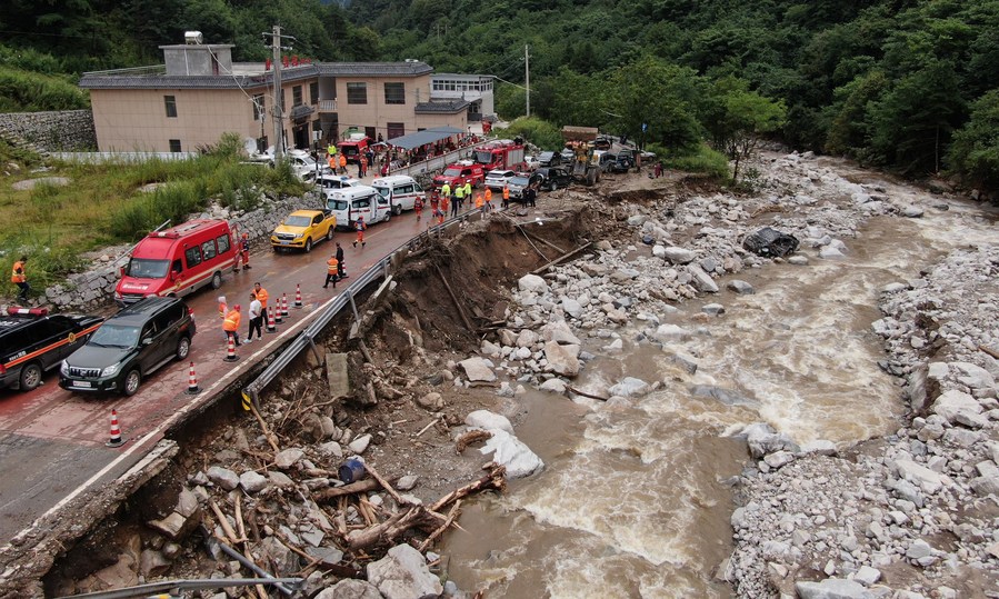 China issues yellow alert for geological disasters-Xinhua