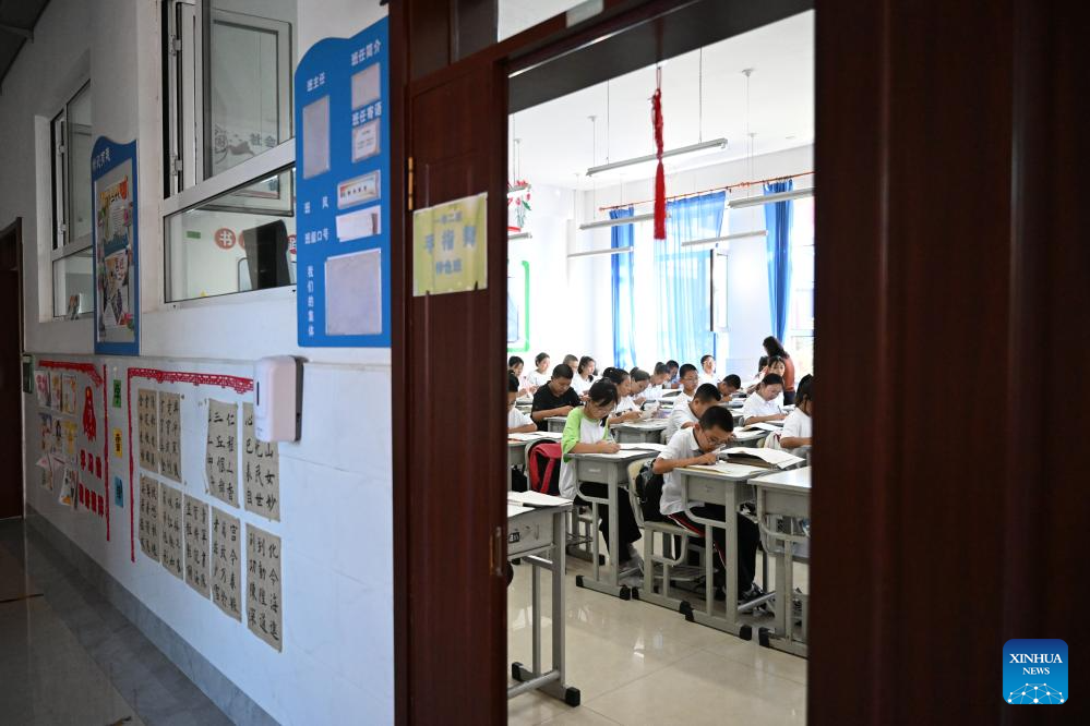 Life in flood-affected city gradually back to normal in Jilin-Xinhua