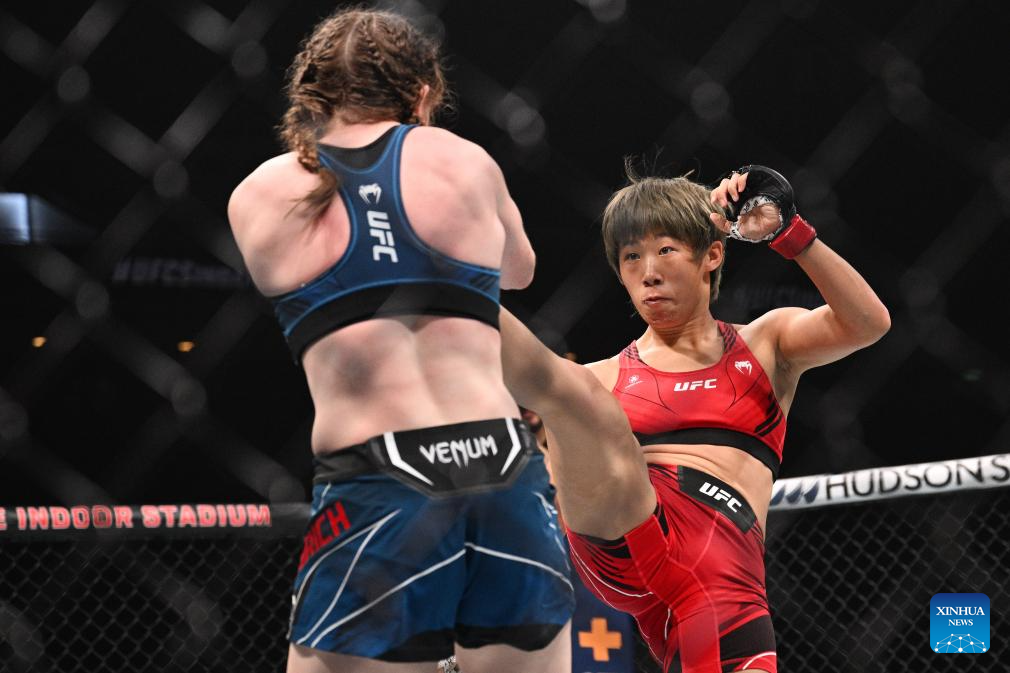 Highlights of women's flyweight bout of UFC Fight Night-Xinhua