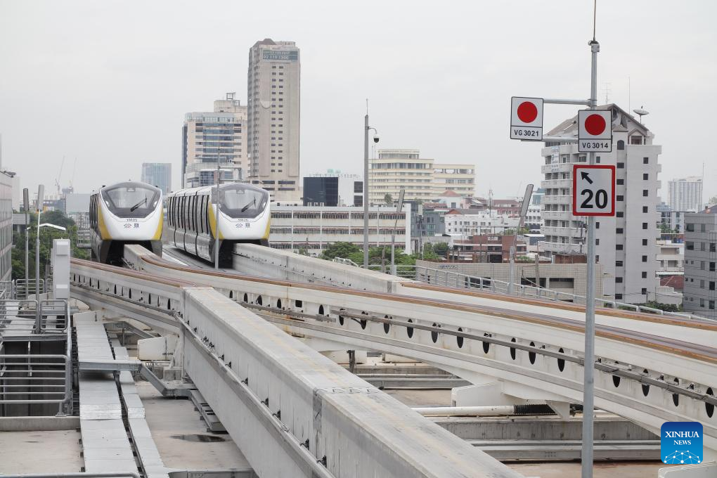 In pics: monorail "Yellow Line" manufactured by Chinese company in ...