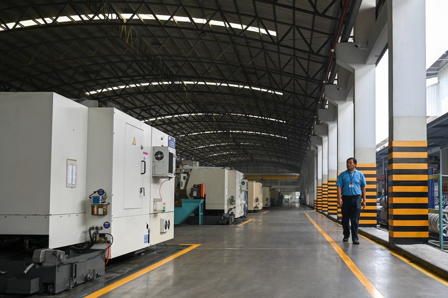 Thailand's manufacturing sector shinks for 1st time in 20 months-Xinhua