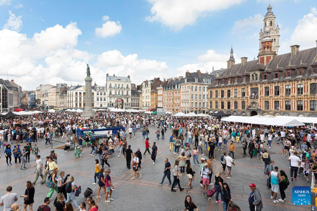 Braderie de Lille kicks off in France-Xinhua