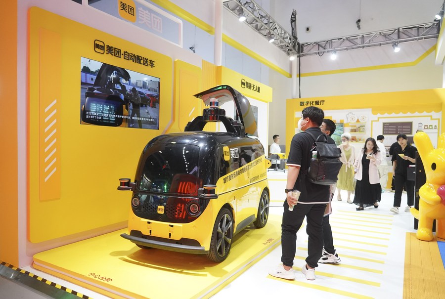 Economy&Life | Chinese high-tech unmanned delivery technologies bring ...