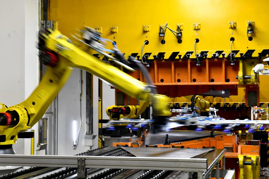 Number of listed companies in high-end manufacturing sector tops 2,000 ...