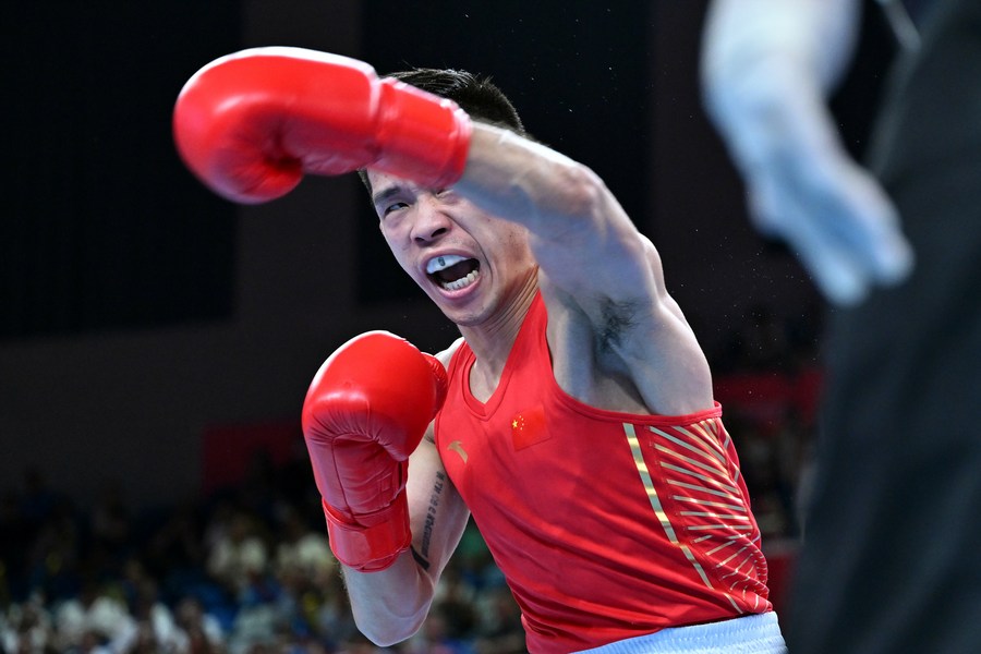 Chinese boxer Lyu Ping makes victorious debut at Asian Games-Xinhua