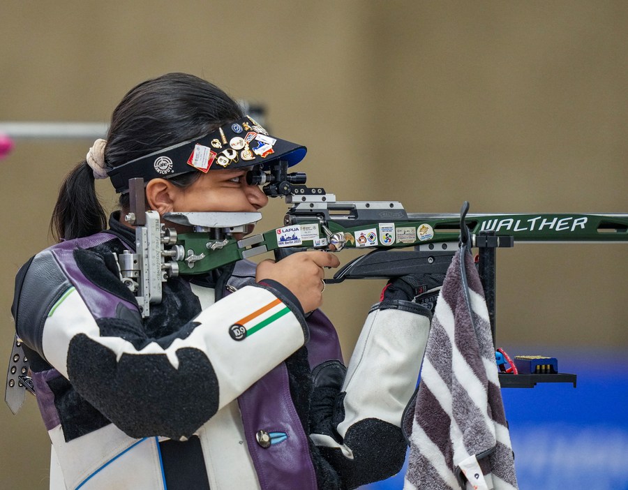 Indian Samra edges world champion Zhang to take women's 50m rifle three ...