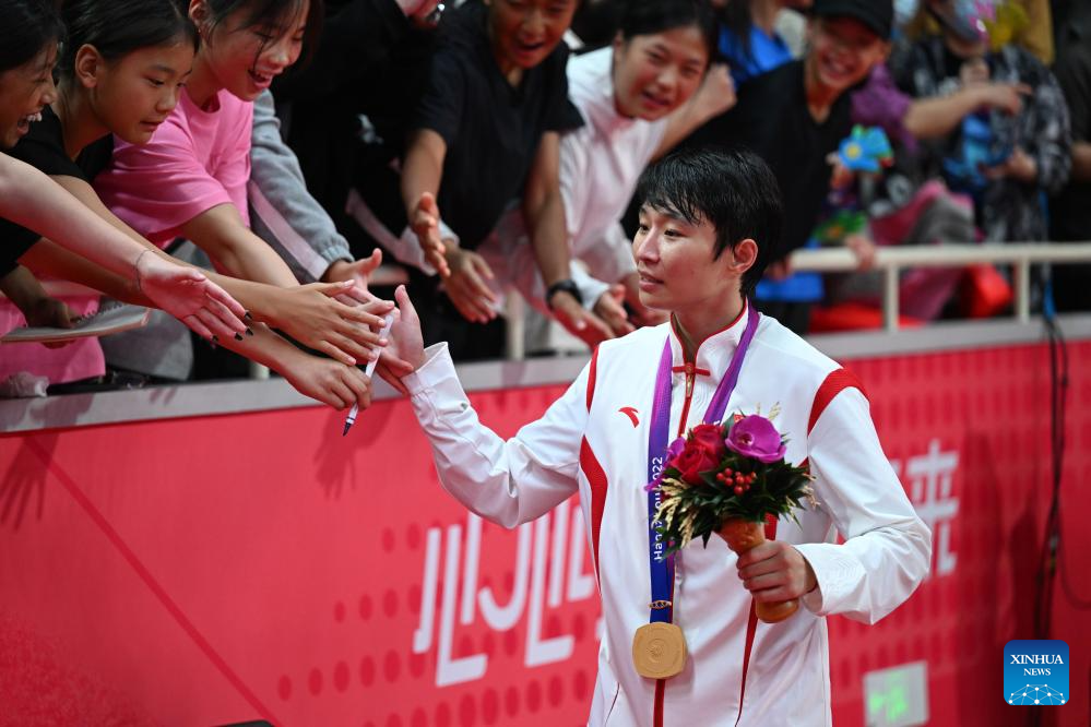 Chinese veteran boxers clinch maiden Asiad golds-Xinhua